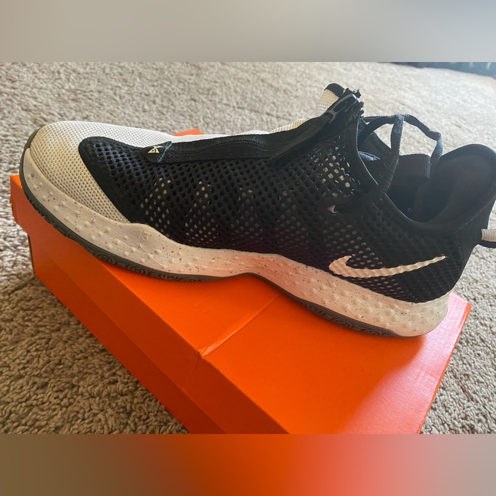 Nike Unisex White Black Cd5079100 Pg 4 Lace Up Basket… - Gem